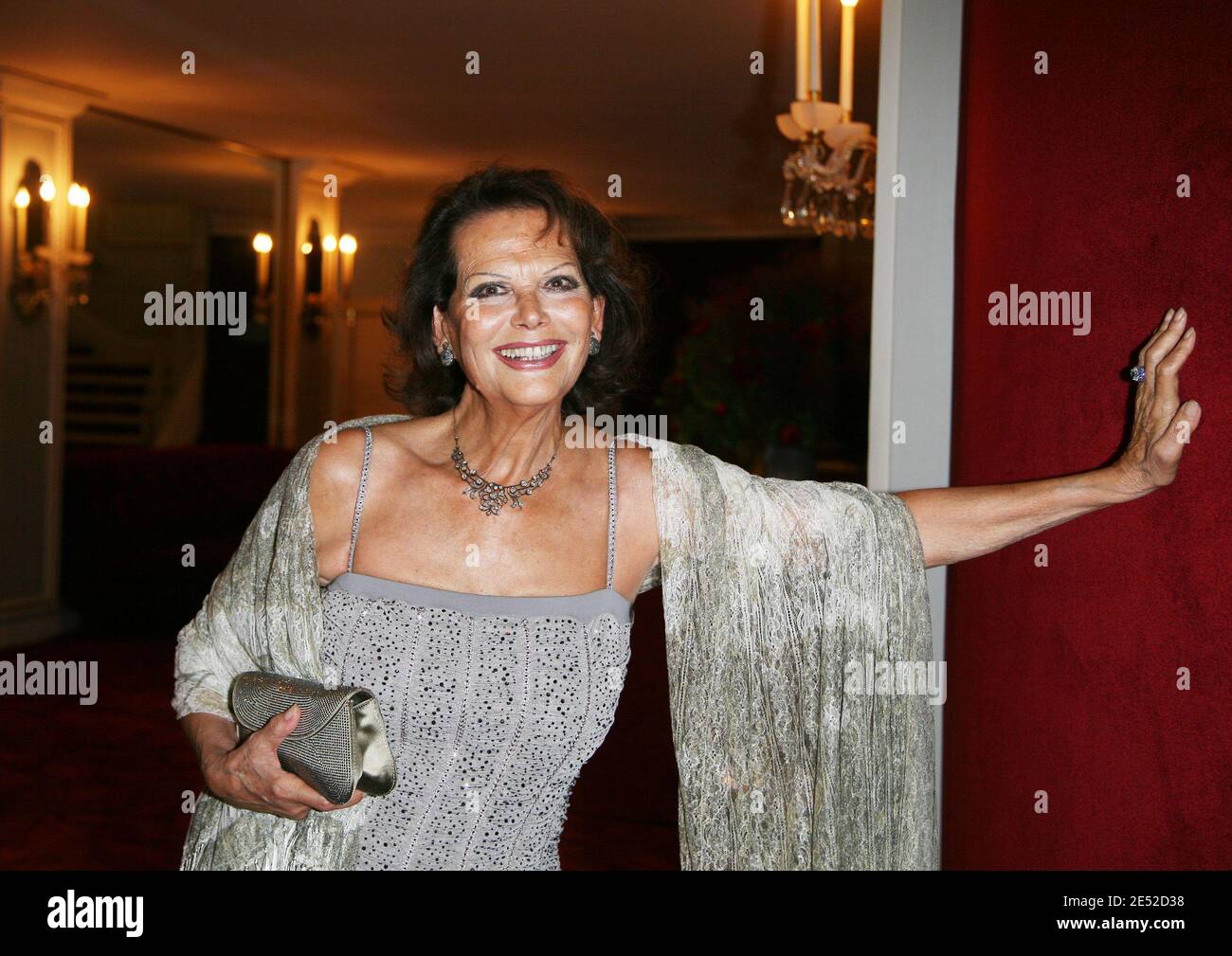 Claudia cardinale with refugees hi-res stock photography and images - Alamy