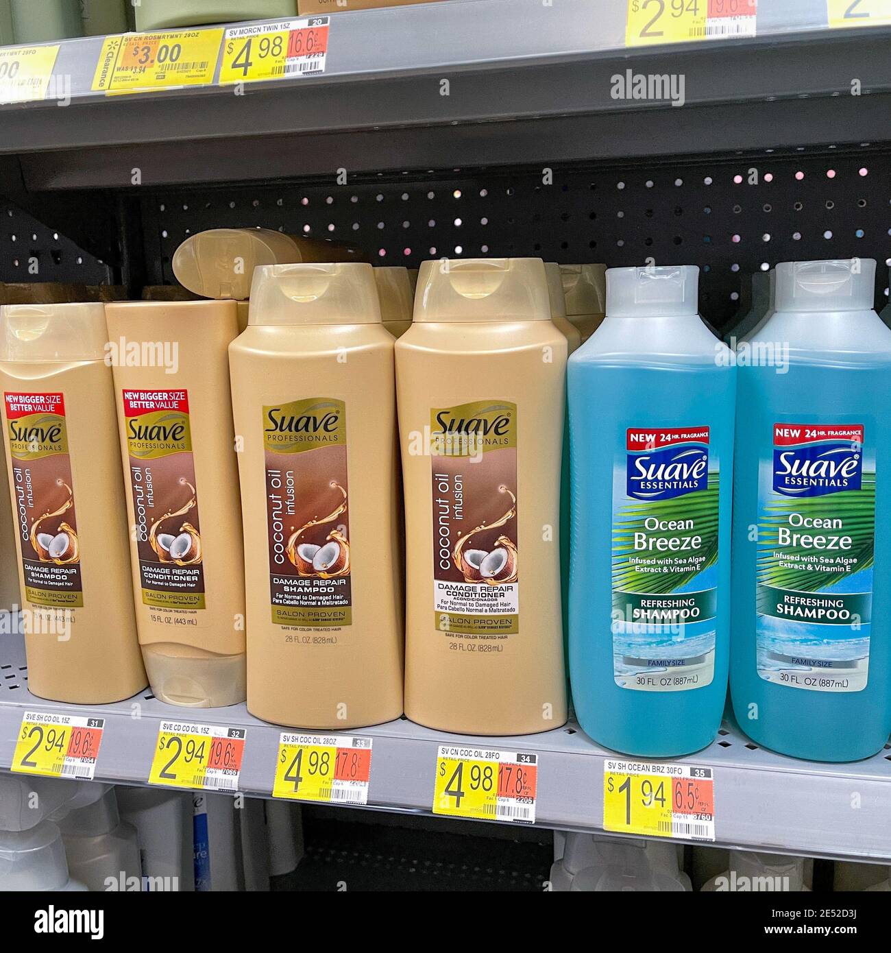 Suave shampoo hi-res stock photography and images - Alamy