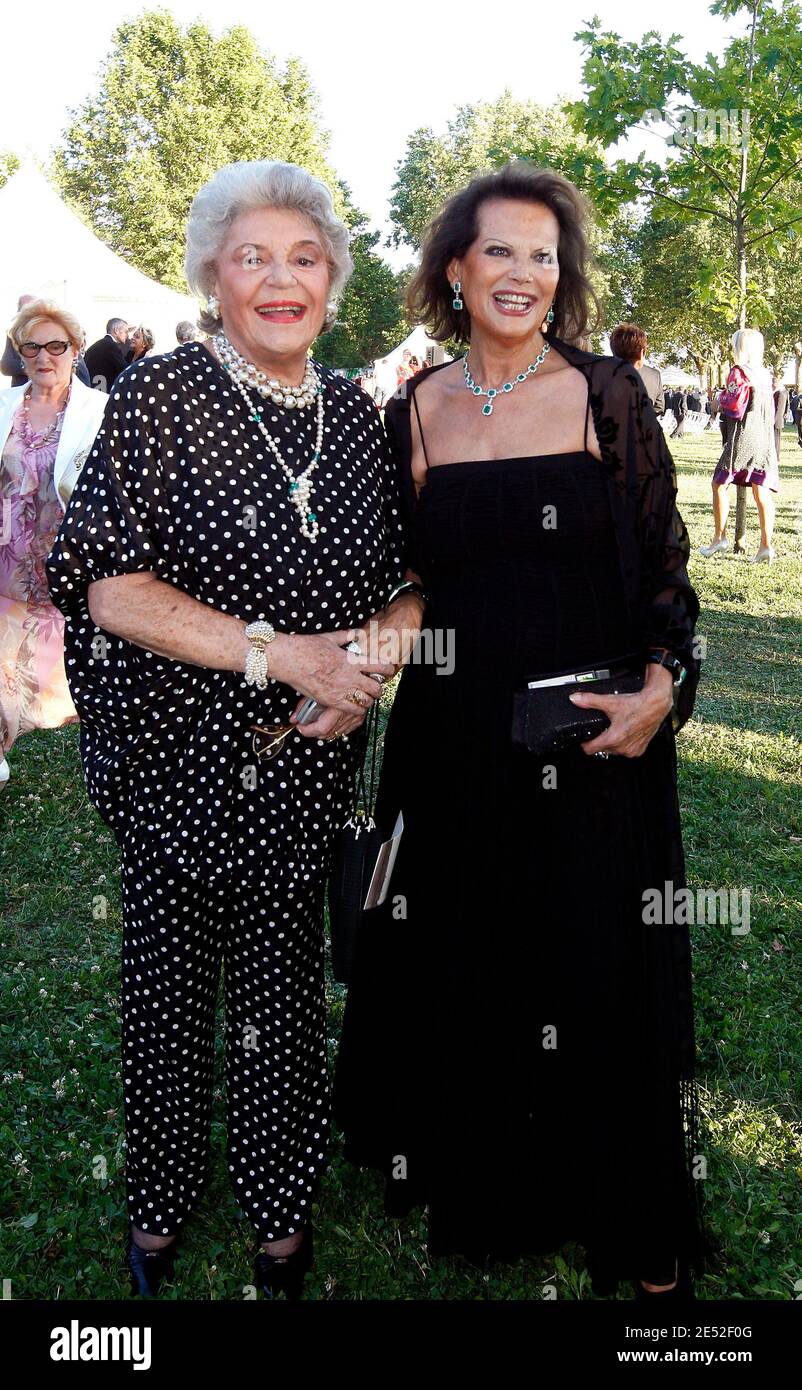 Baroness Philippine de Rothschild (L) poses with Italian actress ...