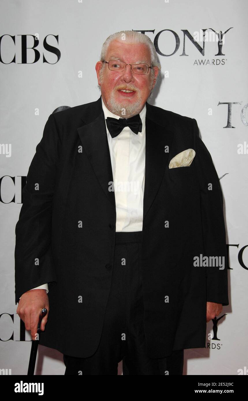 Actor Richard Griffiths arrives at the 62nd Annual Tony Awards held at ...