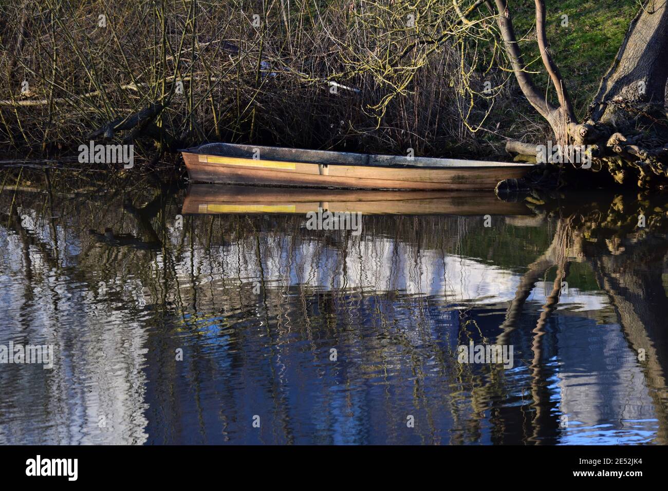 Old row boat hi-res stock photography and images - Alamy