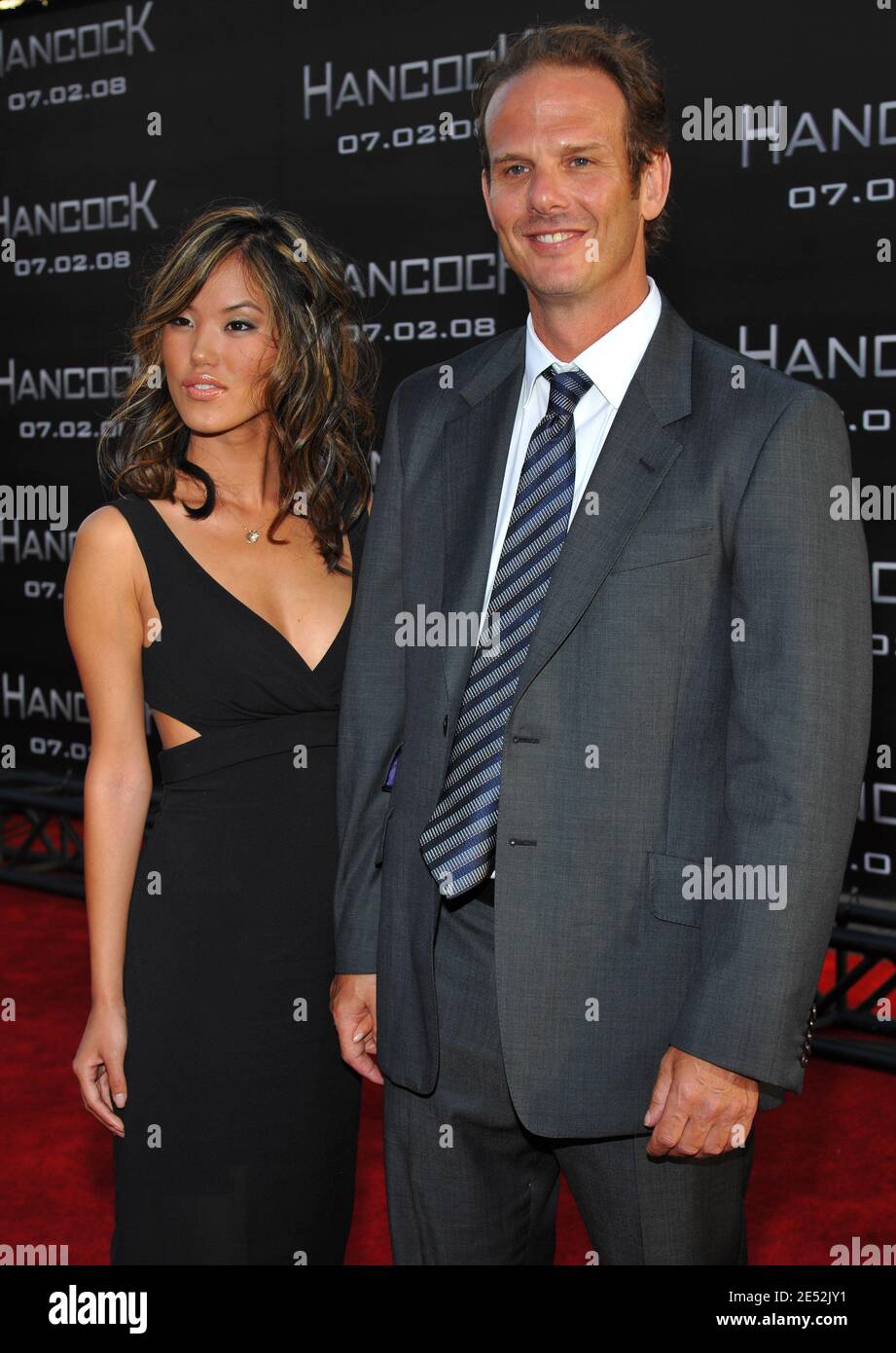 Peter Berg attends the premiere of Columbia Pictures "Hancock" at the ...