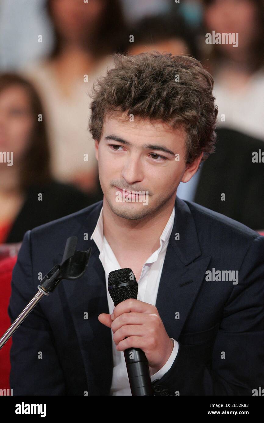 Dimanche 29 mai hi-res stock photography and images - Alamy