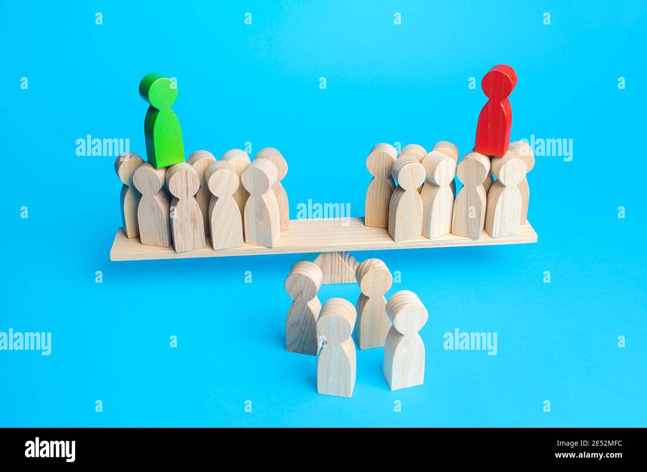 Attract people hi-res stock photography and images - Alamy