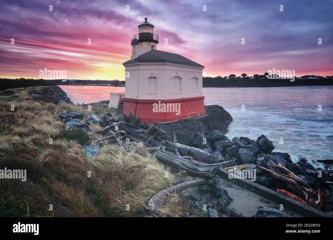Gorgeous lighthouse hi-res stock photography and images - Alamy