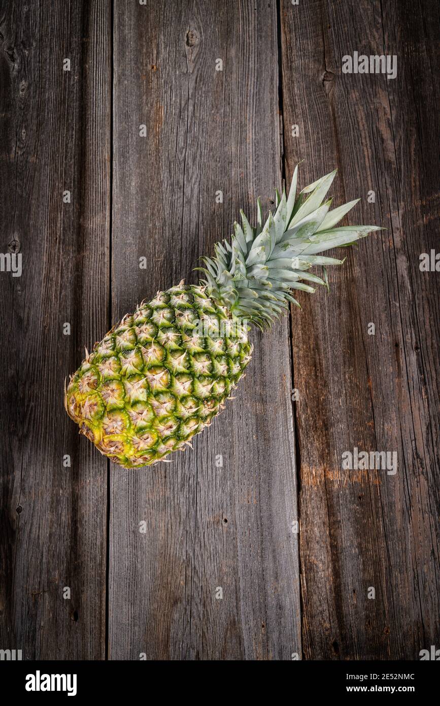 Big pineapple hi-res stock photography and images - Alamy