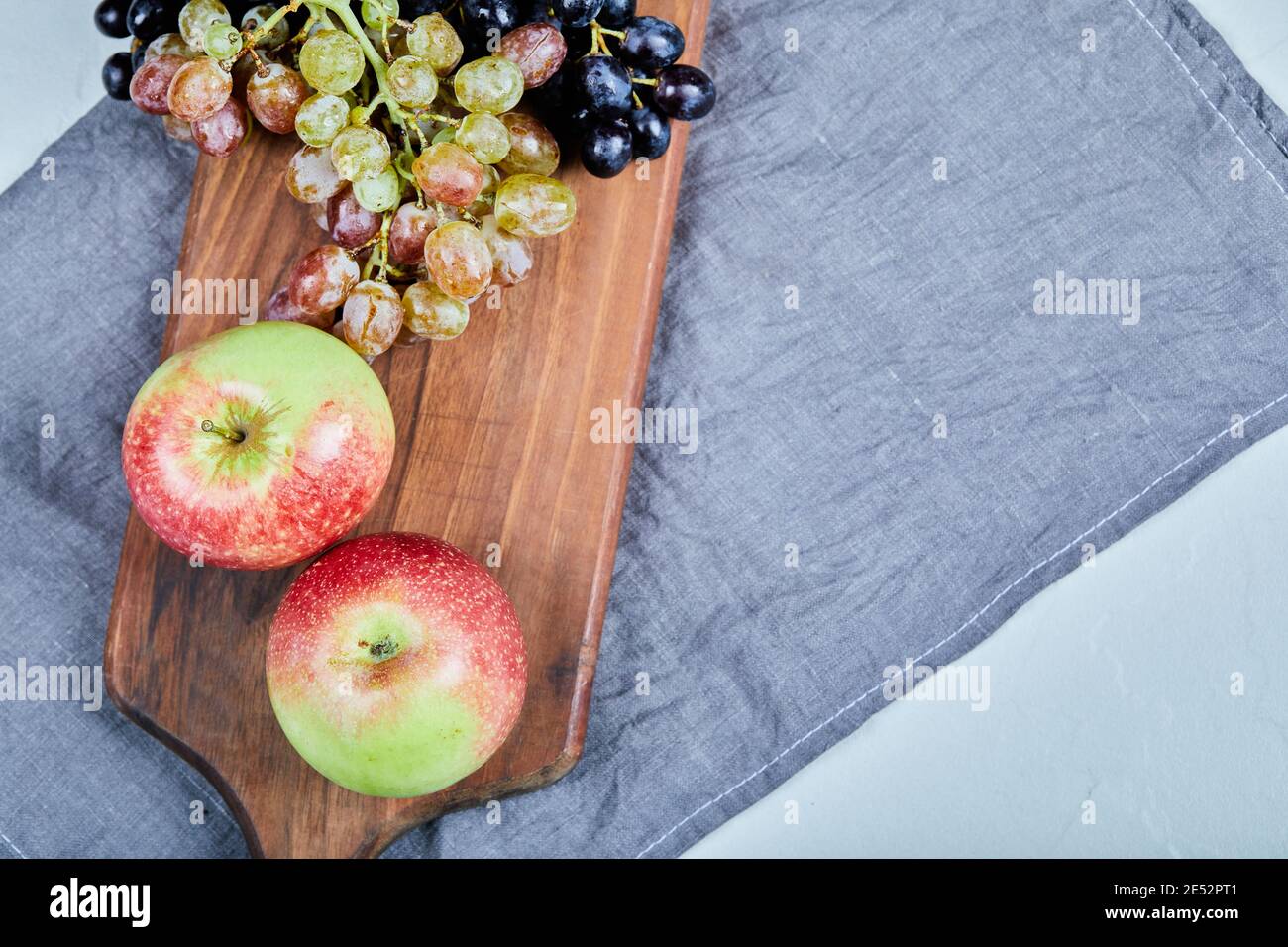 Seasonal fruit board hi-res stock photography and images - Alamy