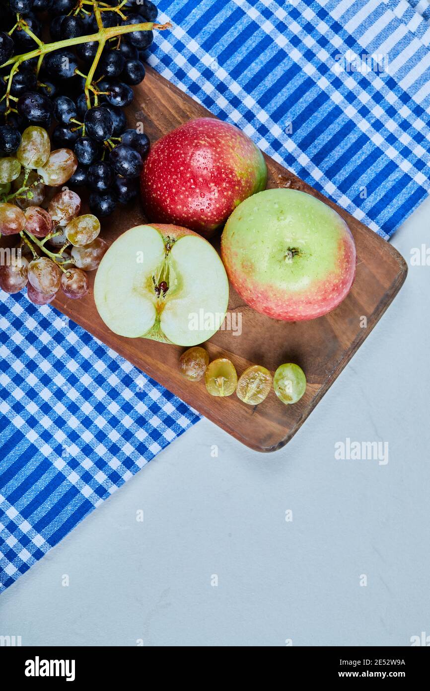 Exotic fruit platter hi-res stock photography and images - Alamy