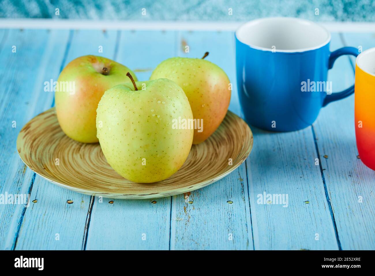 Colorful mugs hi-res stock photography and images - Alamy