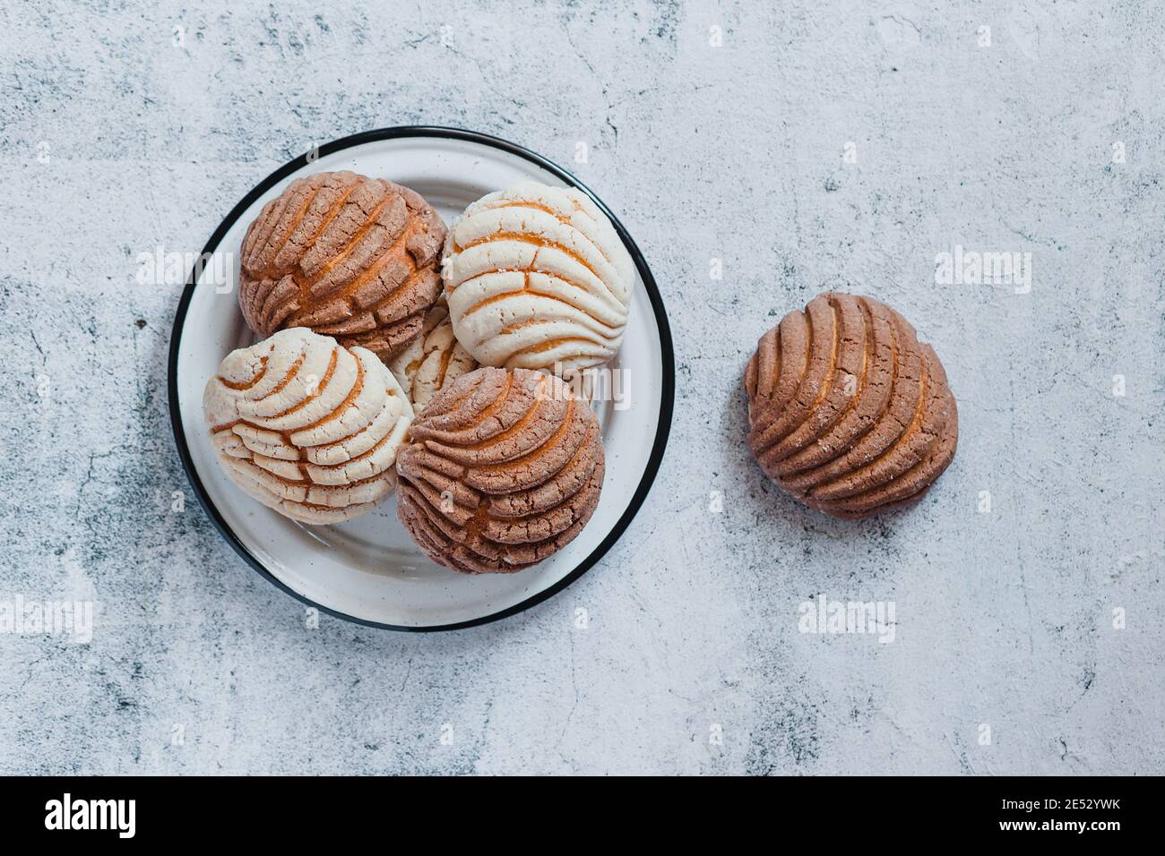 Conchas Mexican sweet bread in Mexico Stock Photo - Alamy