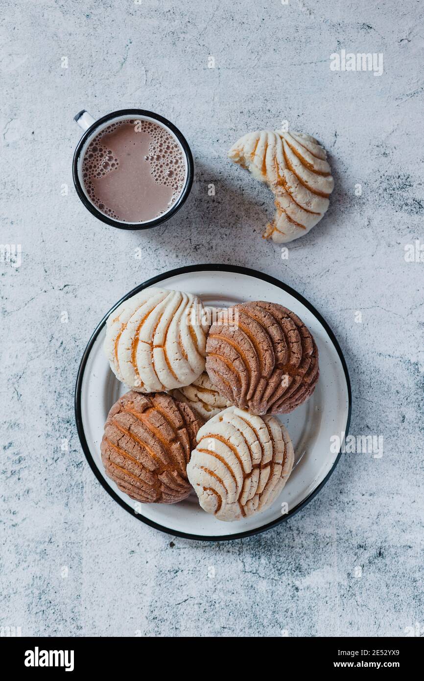 Conchas mexicanas hi-res stock photography and images - Alamy
