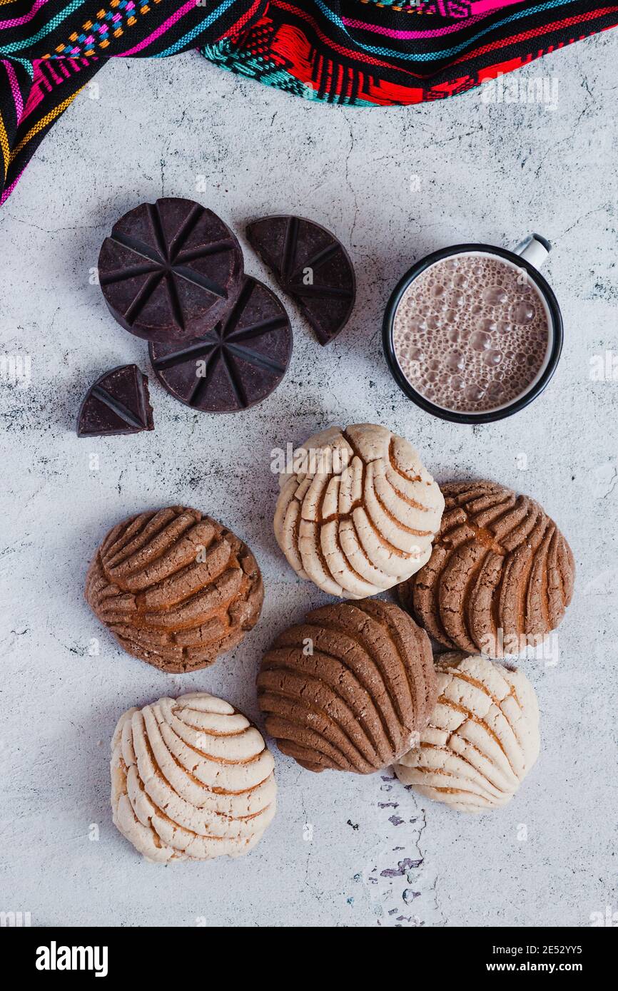 Conchas chocolate hi-res stock photography and images - Alamy