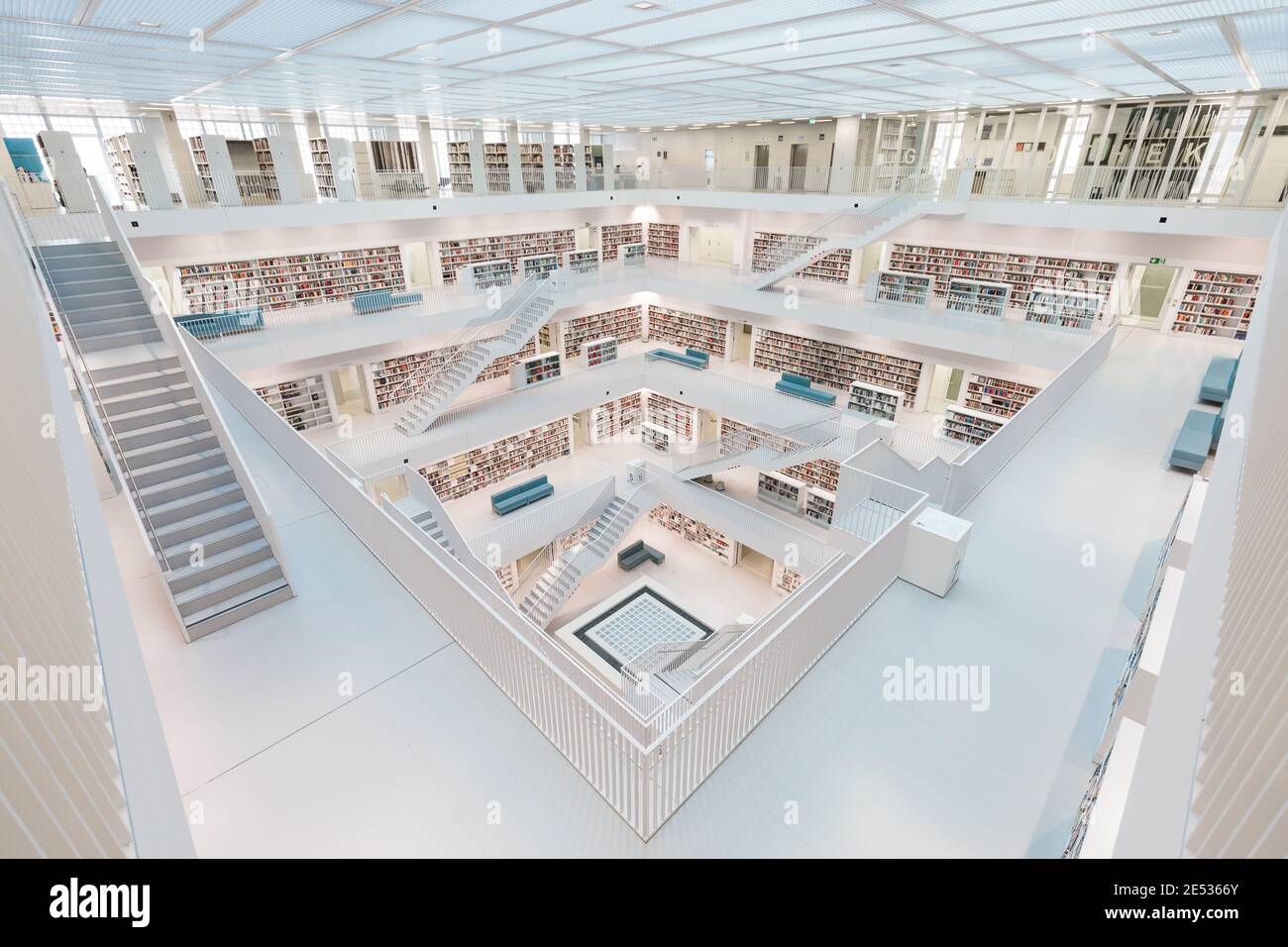 Interiors of a library hi-res stock photography and images - Alamy
