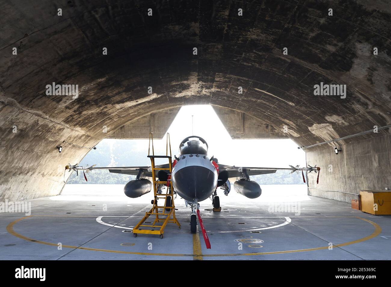 Ching kuo indigenous defense fighter hi-res stock photography and ...