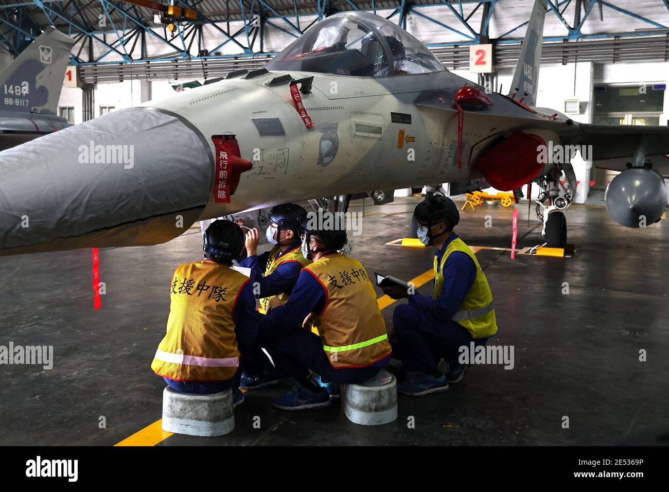 Ching kuo indigenous defense fighter hi-res stock photography and ...