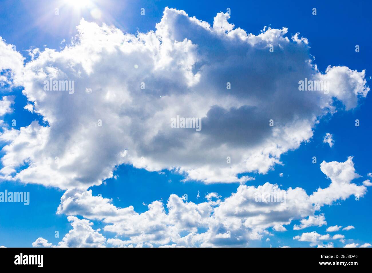 Clound and sun hi-res stock photography and images - Alamy