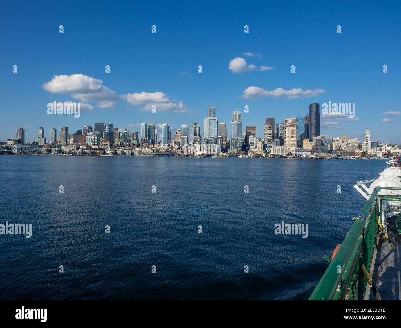 Bainbridge island ferry hi-res stock photography and images - Alamy