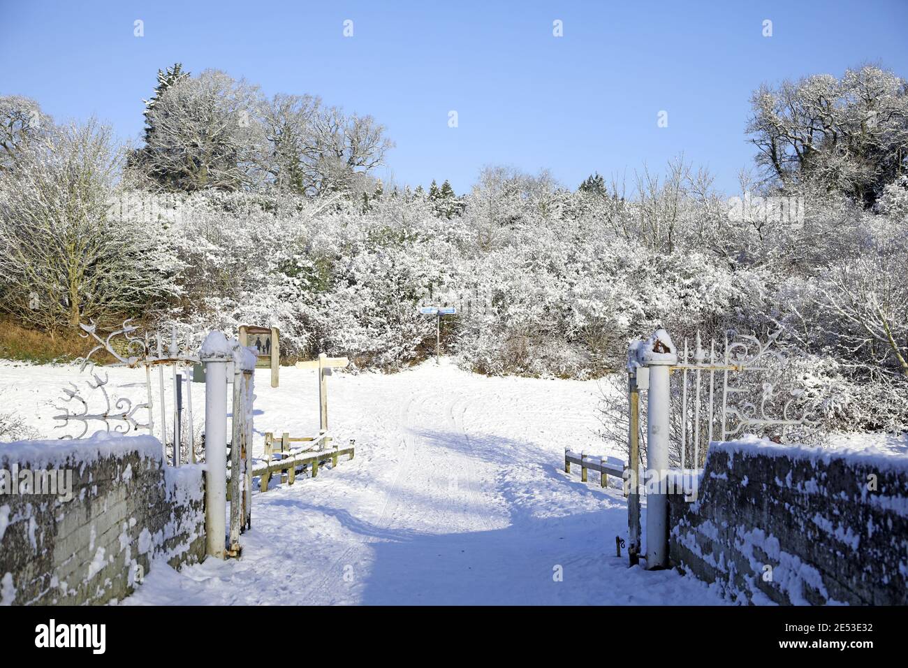 Milton ferry bridge hi-res stock photography and images - Alamy