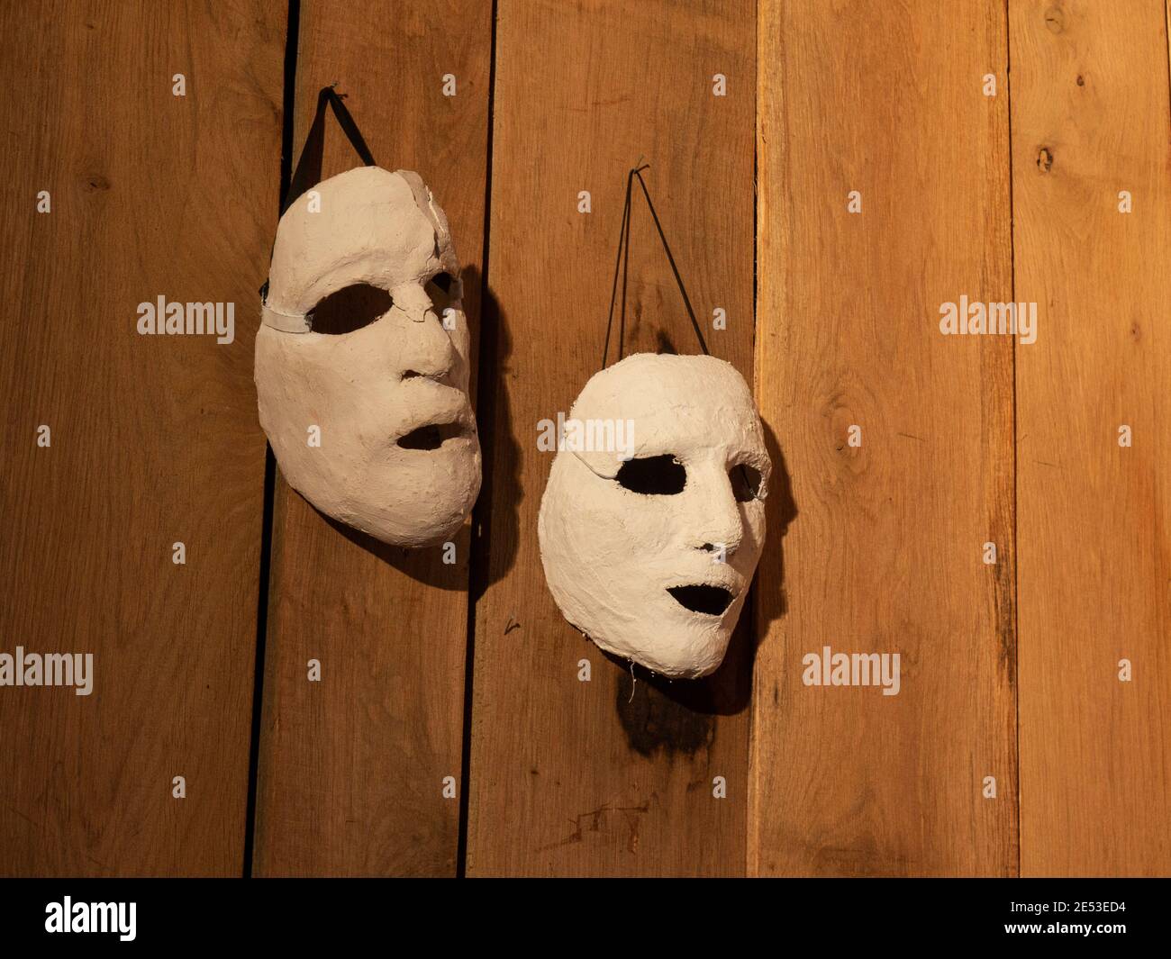 Theatre masks hi-res stock photography and images - Alamy