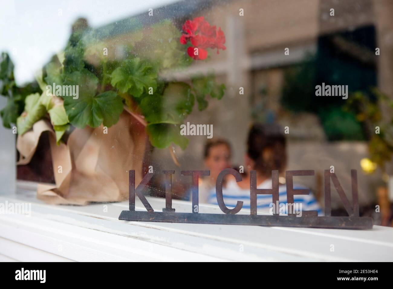 Cafe window hi-res stock photography and images - Alamy