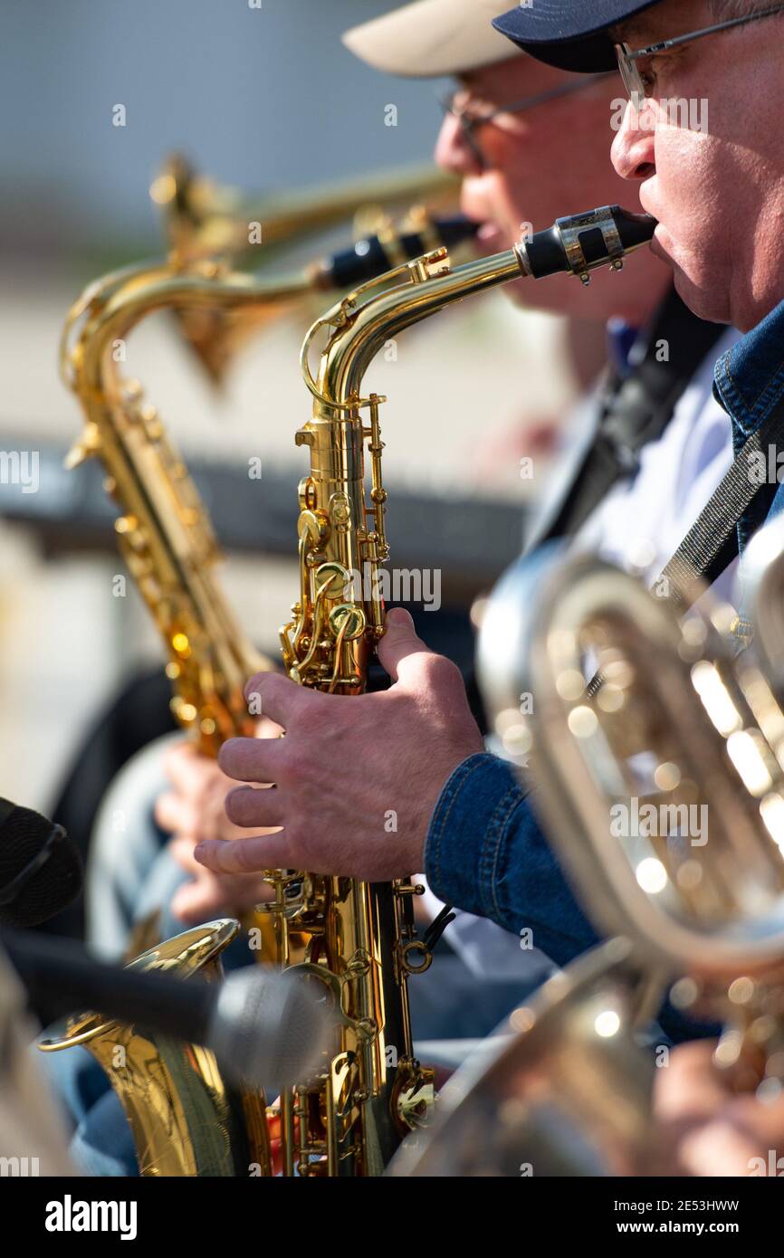 Saxophone ensemble hi-res stock photography and images - Alamy