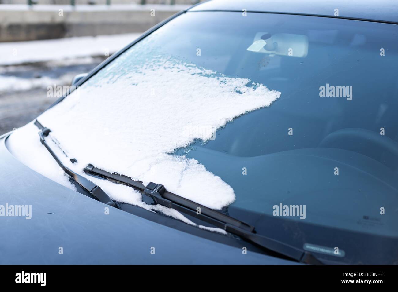 Cars covered with snow, car windows in the snow Stock Photo - Alamy
