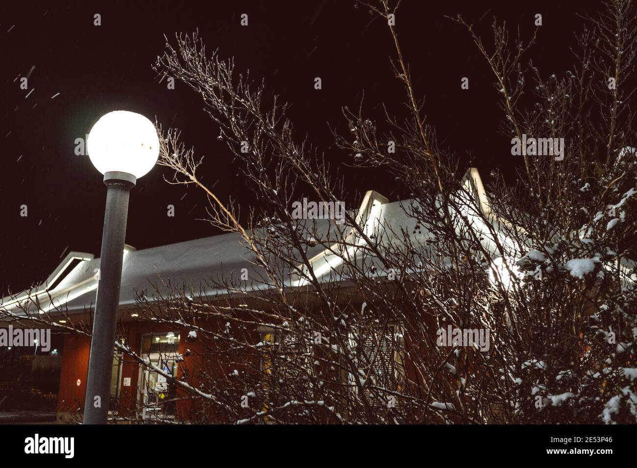 Night snow covered backyard paddles hi-res stock photography and images ...