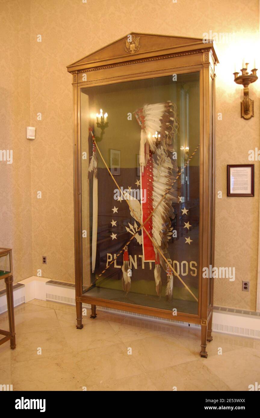 Indian Chiefs Head dress Arlington Cemetery Washington DC USA near ...