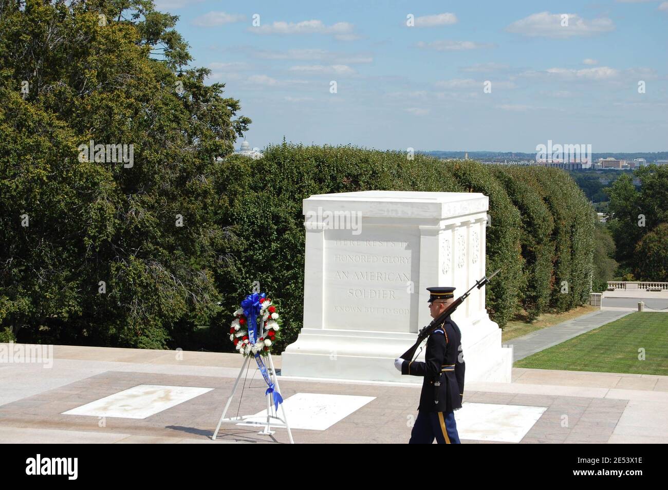 Burried soldiers hi-res stock photography and images - Alamy