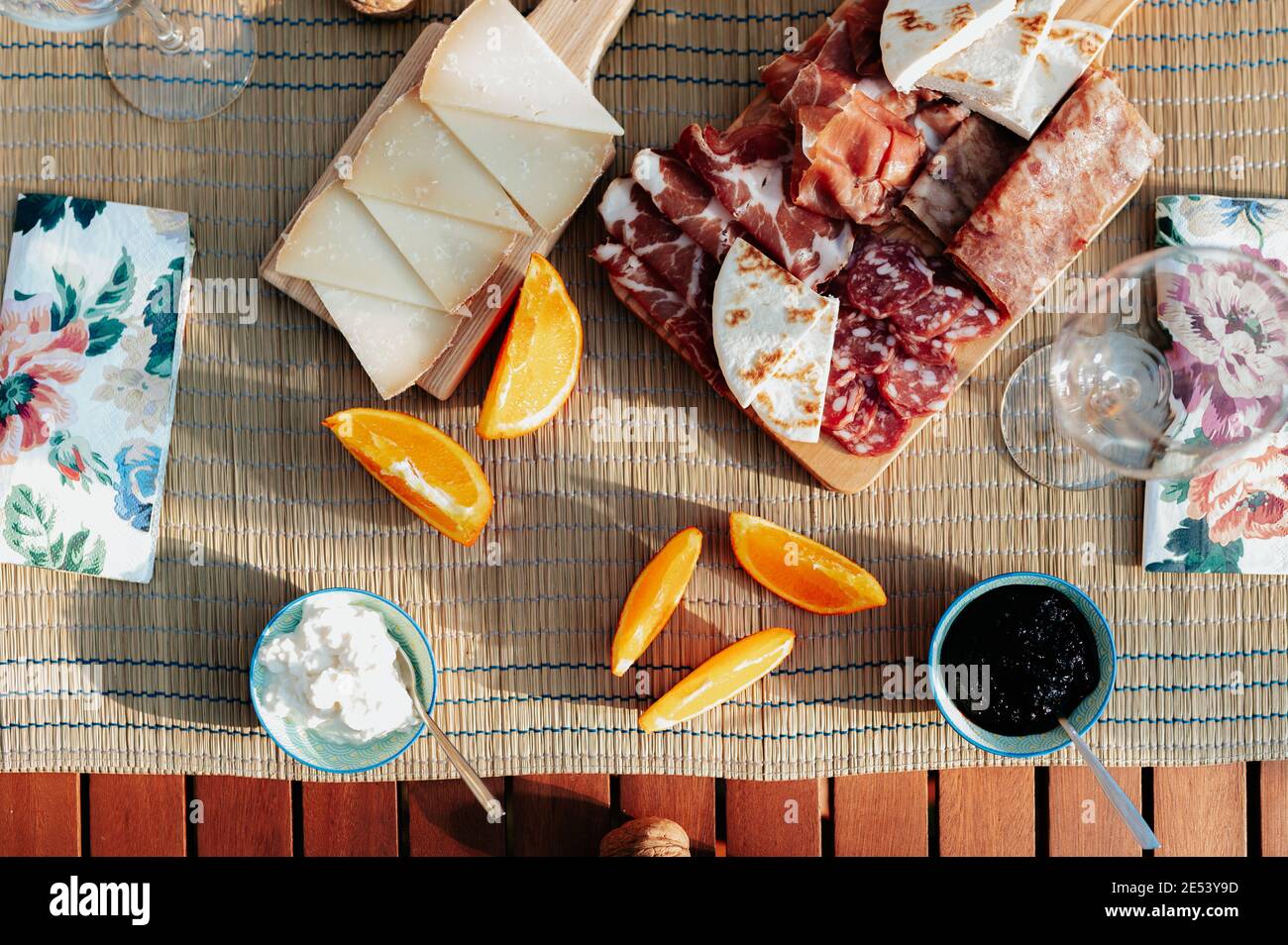 Picnic table with traditional food Stock Photo - Alamy
