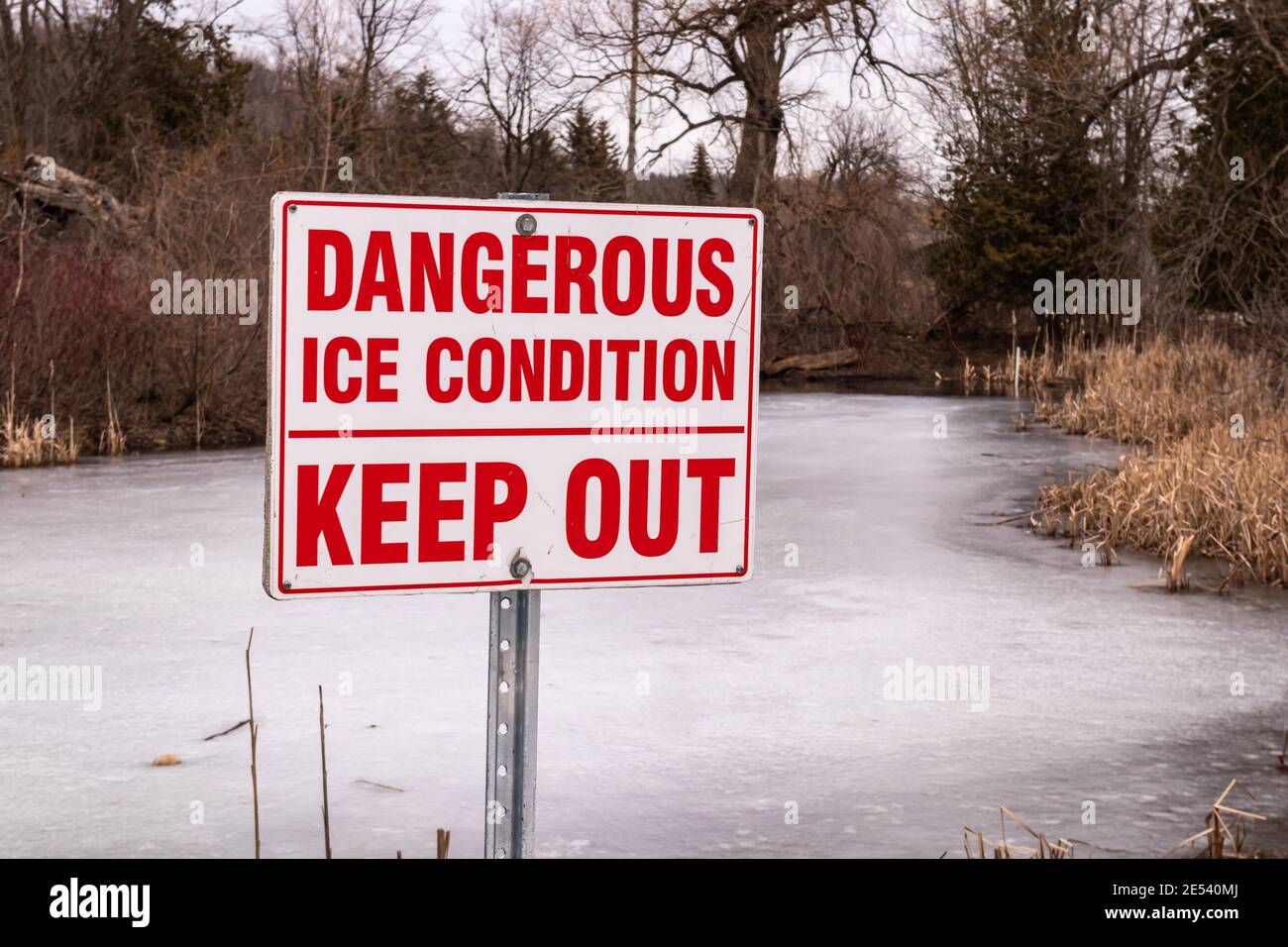 Conservation area keep out sign hi-res stock photography and images - Alamy
