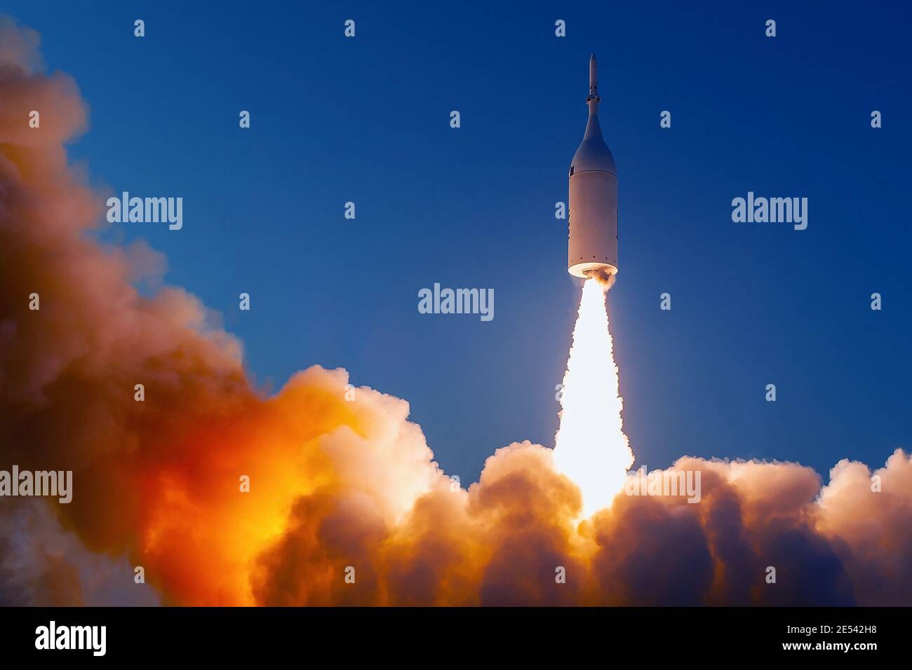 Space shuttle discovery wing hi-res stock photography and images - Alamy