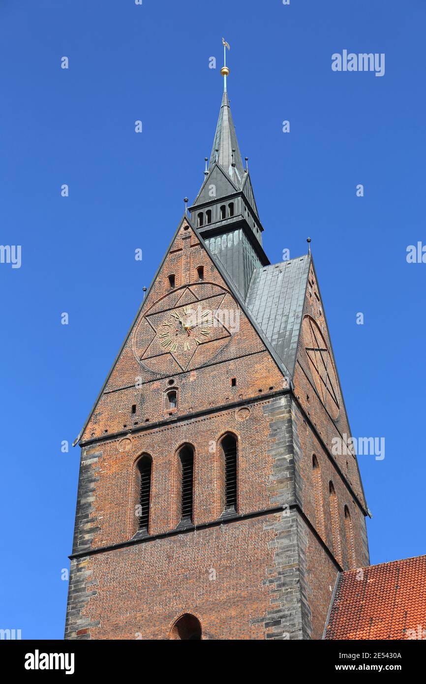 Bell tower of Marktkirche Church in Hannover,Germany Stock Photo - Alamy