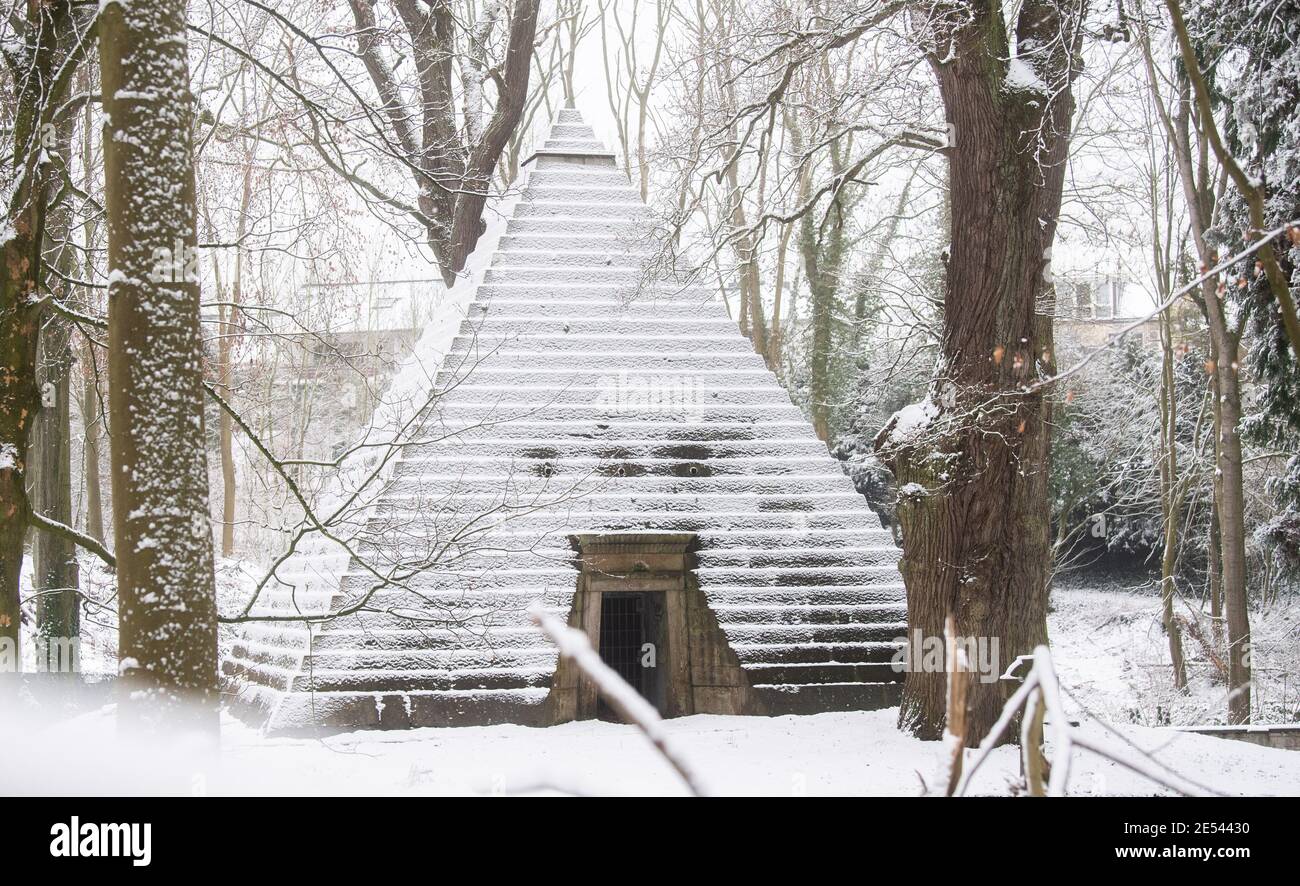 Georg laves hi-res stock photography and images - Alamy