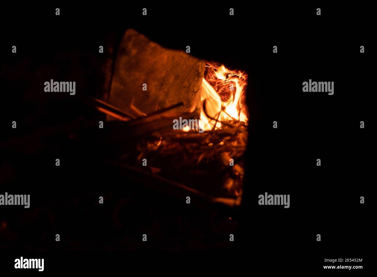 Contain a fire hi-res stock photography and images - Alamy