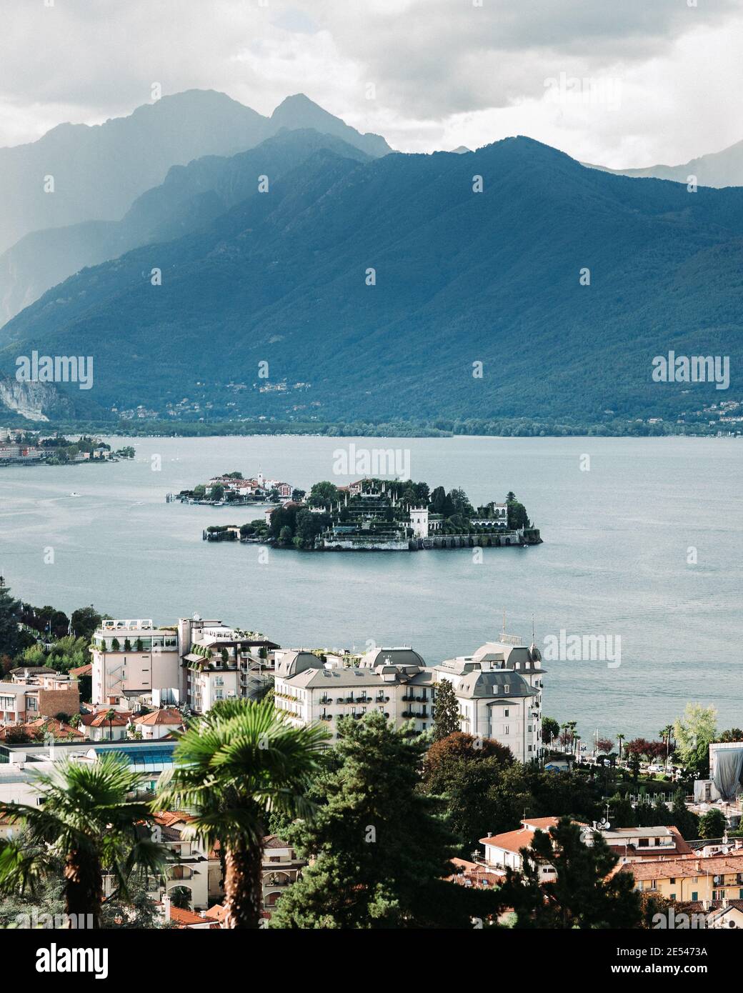 Holiday in the northern side of Italy around Lake Como and Maggiore ...