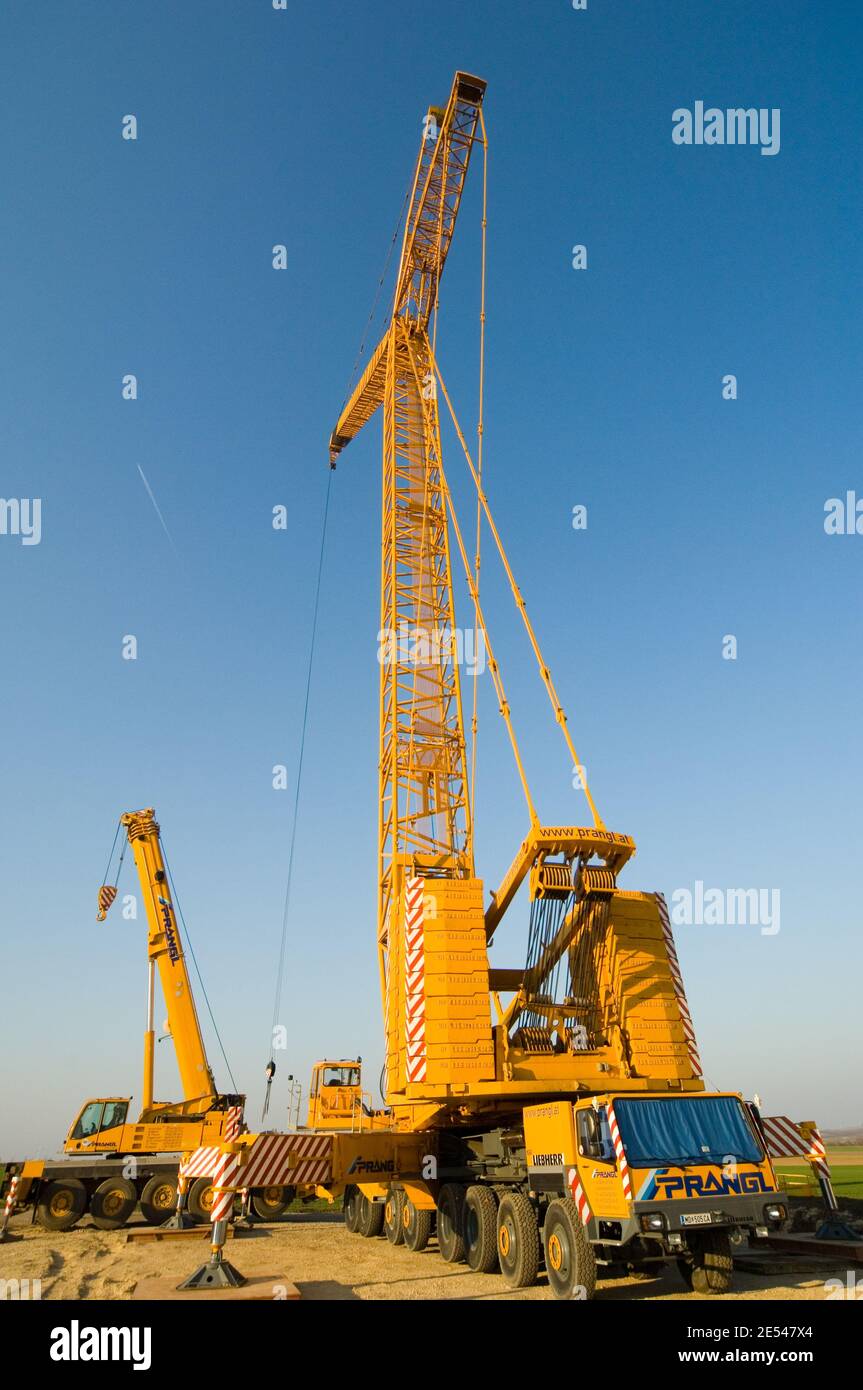 gaweinstal, austria, 08 april 2006, liebherr mobile crane lg 1550 ...