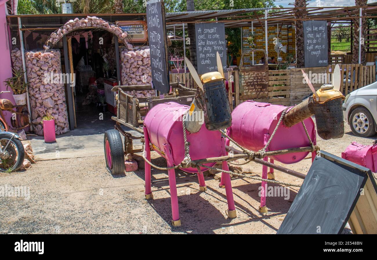 Kakamas, South Africa - Die Pienk Padstal is a roadside stall/cafe ...