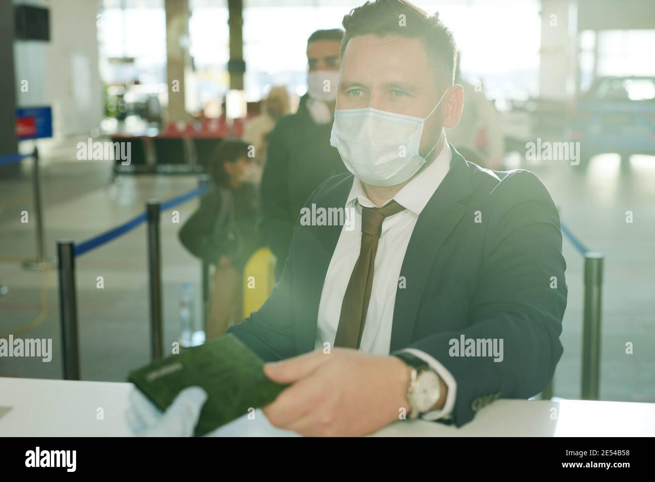 Check in airport camera view hi-res stock photography and images - Alamy