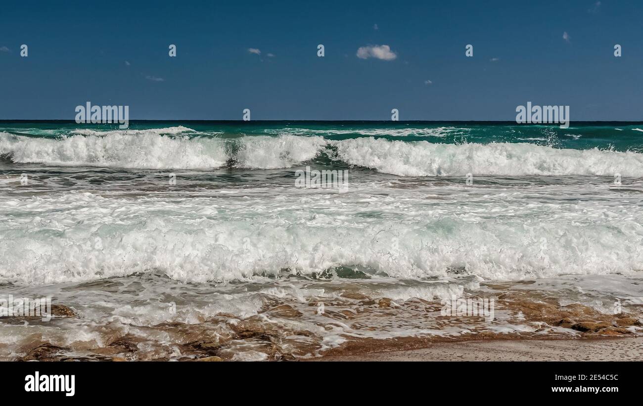 Seashore waves hi-res stock photography and images - Alamy