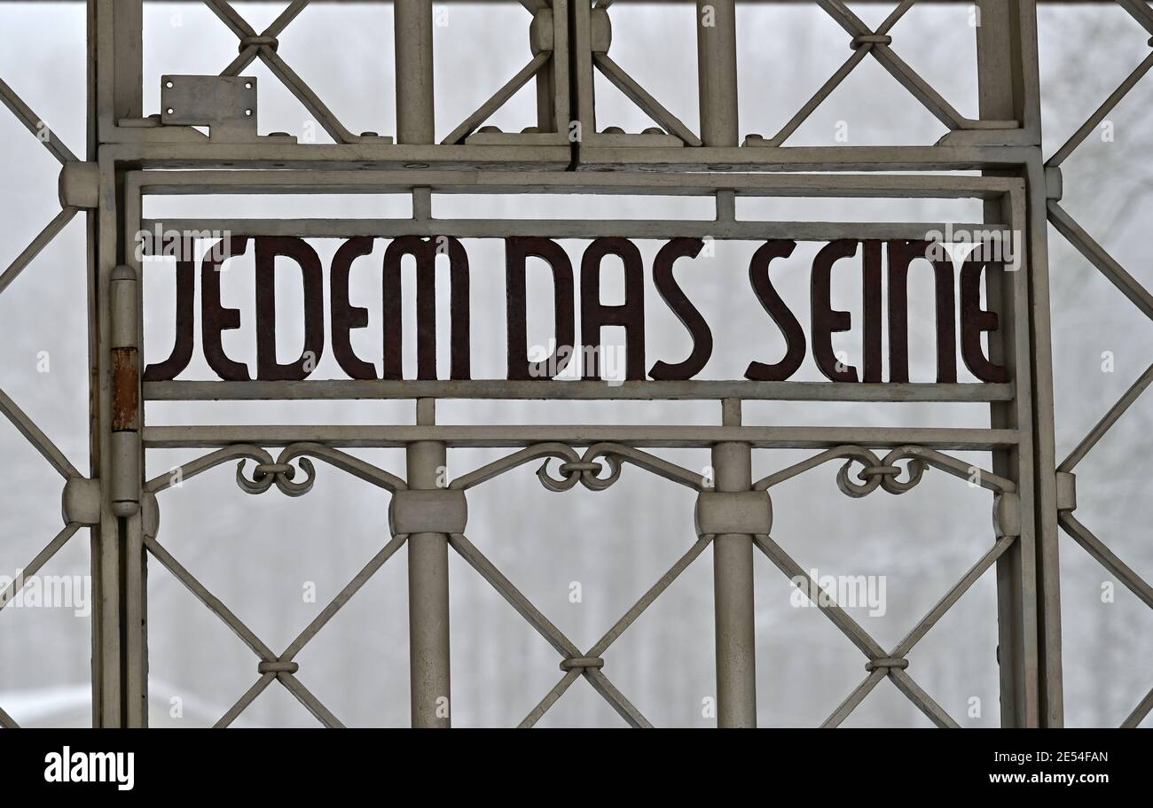 Camp gate hi-res stock photography and images - Alamy