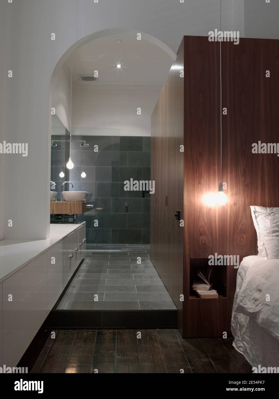 Peter Miglis / Jan Gyrn, Melbourne, Victoria, Australia Stock Photo - Alamy