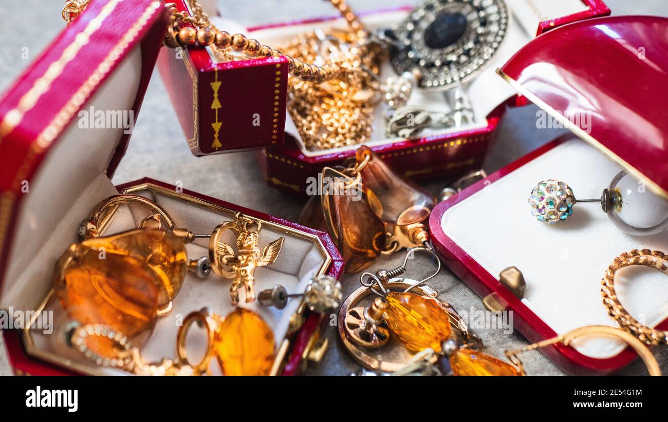 Jewellery box inheritance hi-res stock photography and images - Alamy