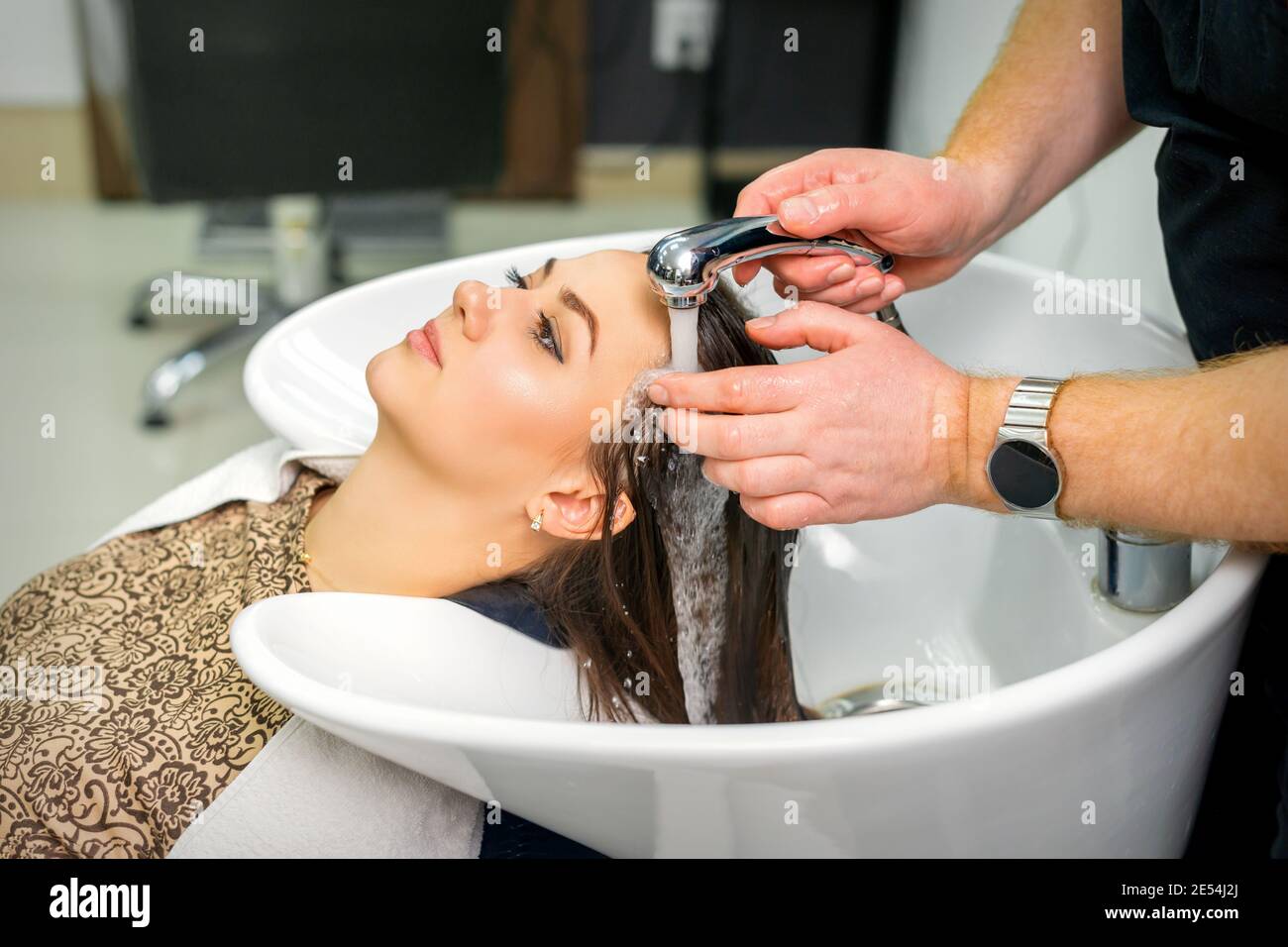 Hairdresser sink store