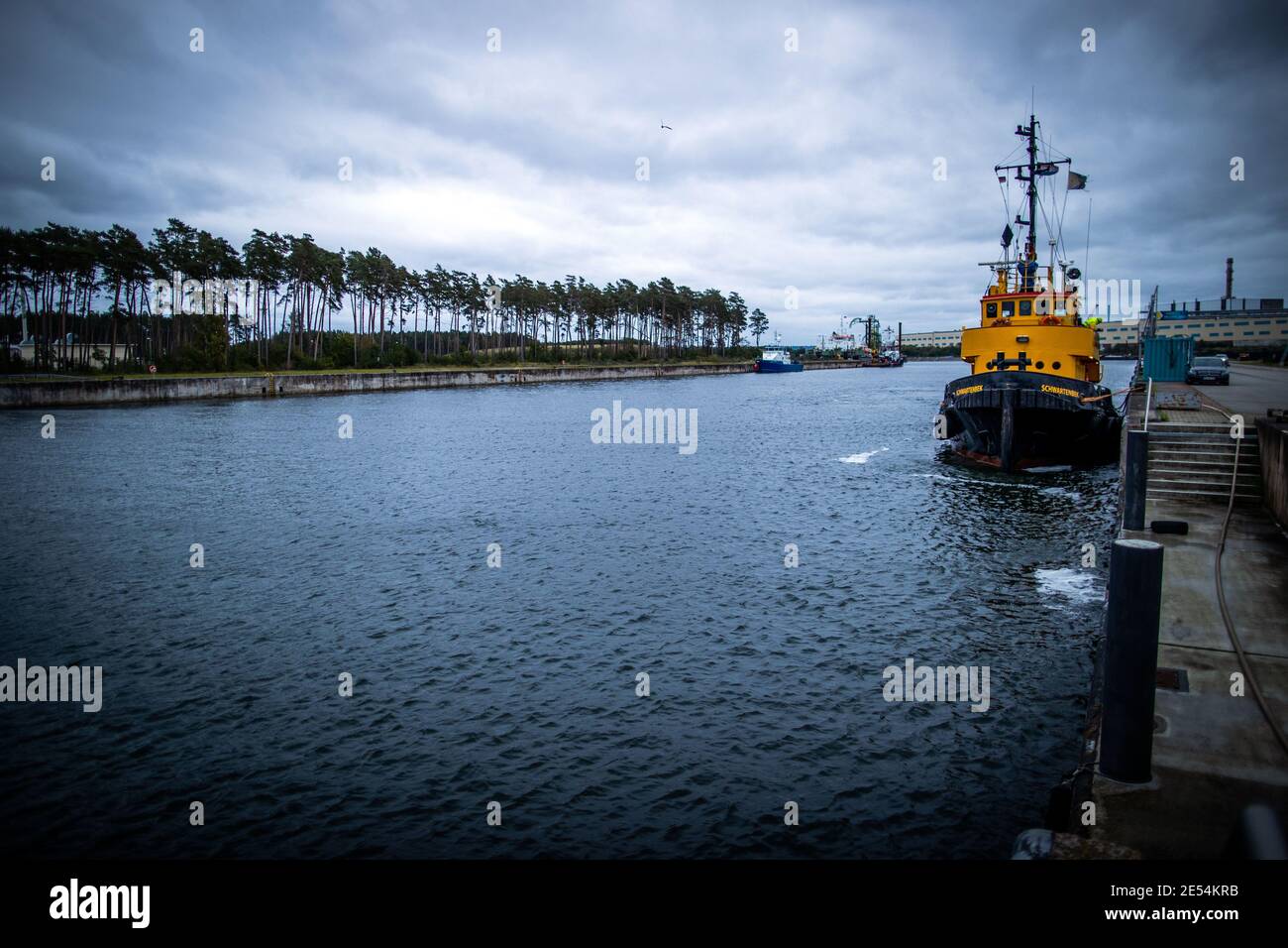 Workboats hi-res stock photography and images - Alamy