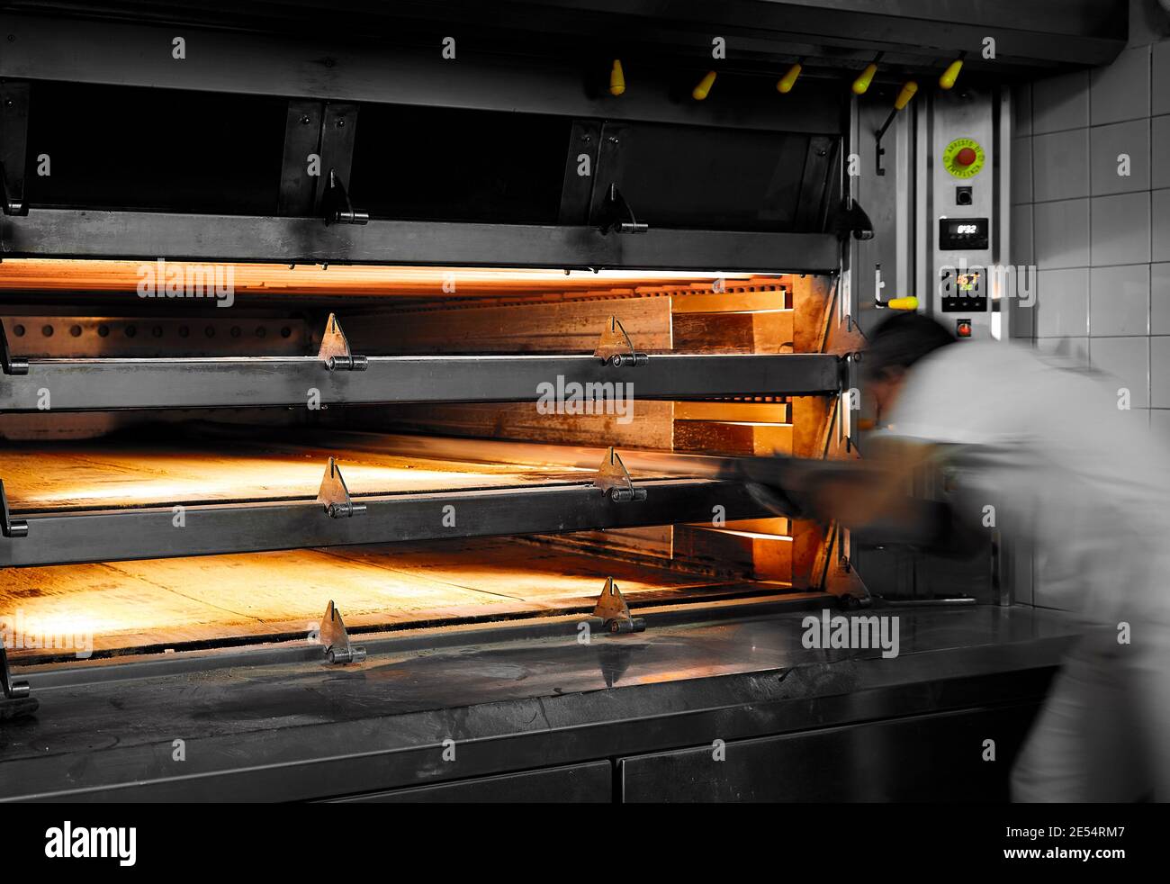 Bakery interior hi-res stock photography and images - Alamy