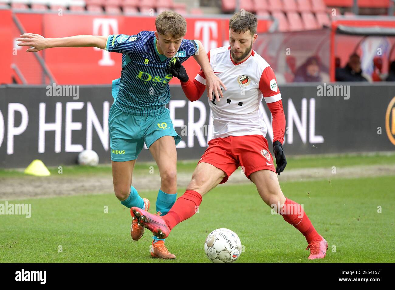 UTRECHT, NETHERLANDS - JANUARY 24: L-R: Sven Mijnans of Sparta ...