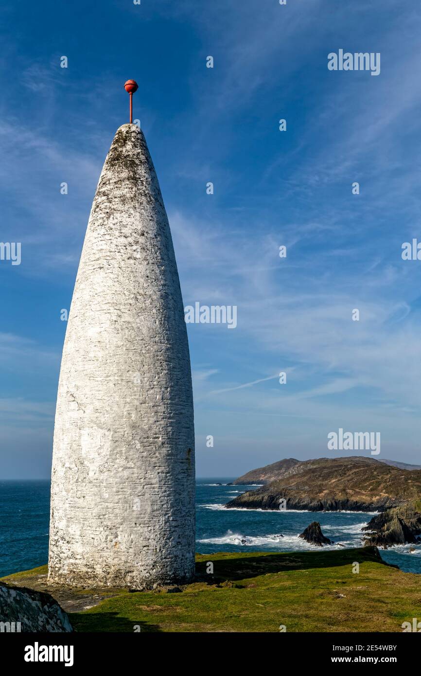 White painted stone beacon hi-res stock photography and images - Alamy
