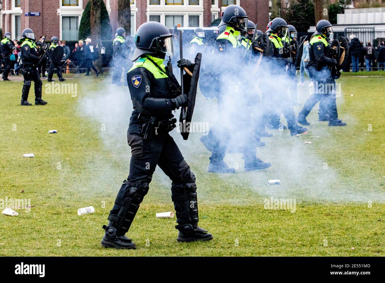 Politie in uniform hi-res stock photography and images - Alamy