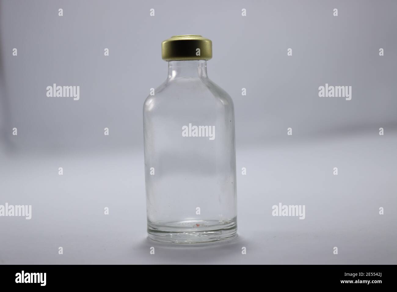 Vile empty hi-res stock photography and images - Alamy